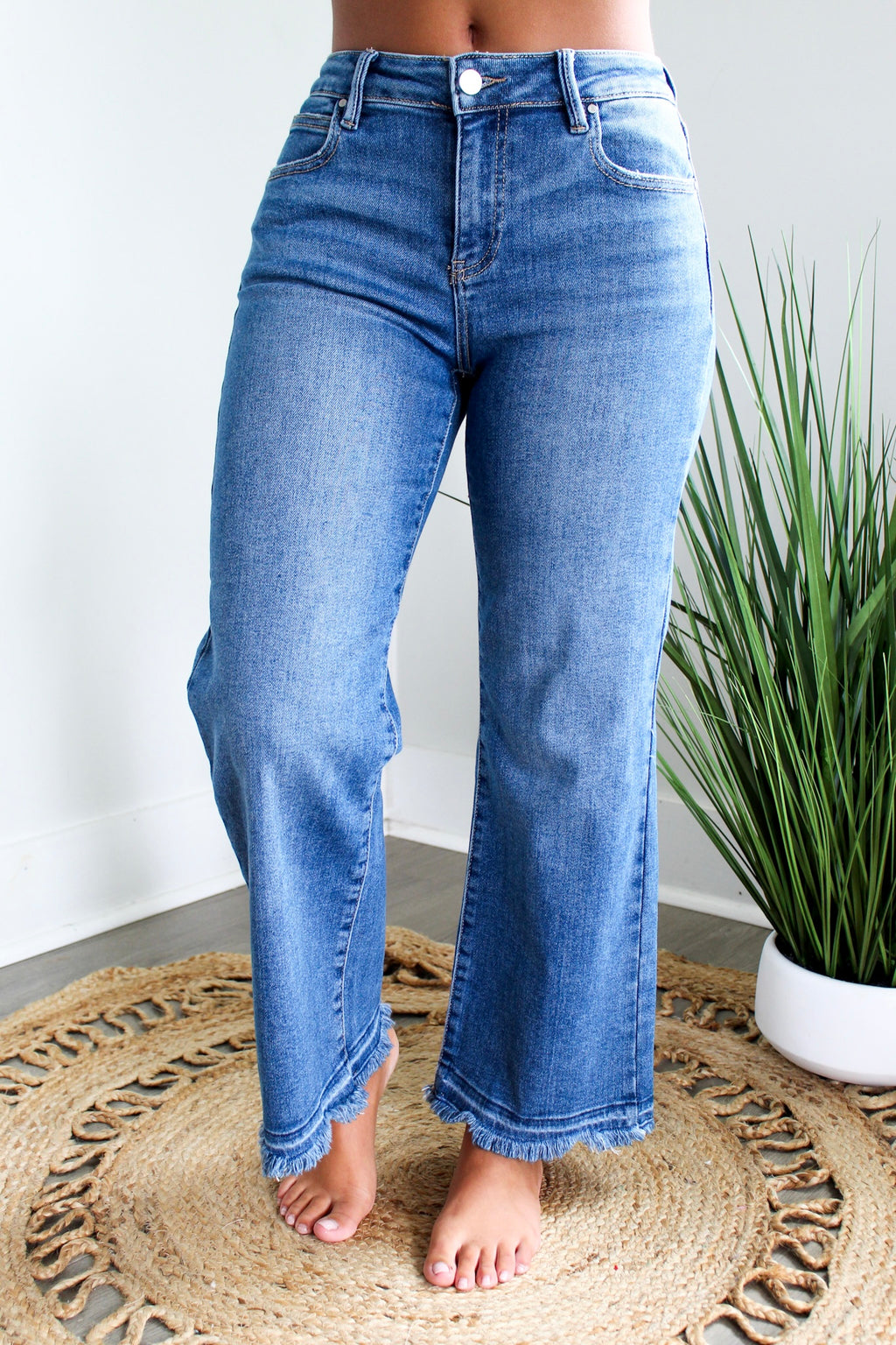 Carmen Shadow Hem Wide Leg • Medium Wash – The Dirt Road (TDR)